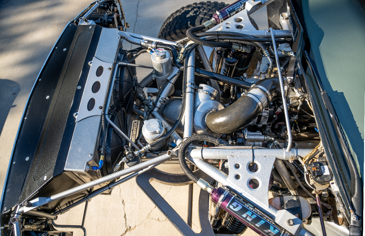 GEISER Three-Seat Chevrolet Luxury PreRunner